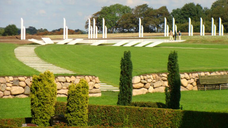 🏰 Jelling, Denmark: Home Of Viking Kings And Runestones ...