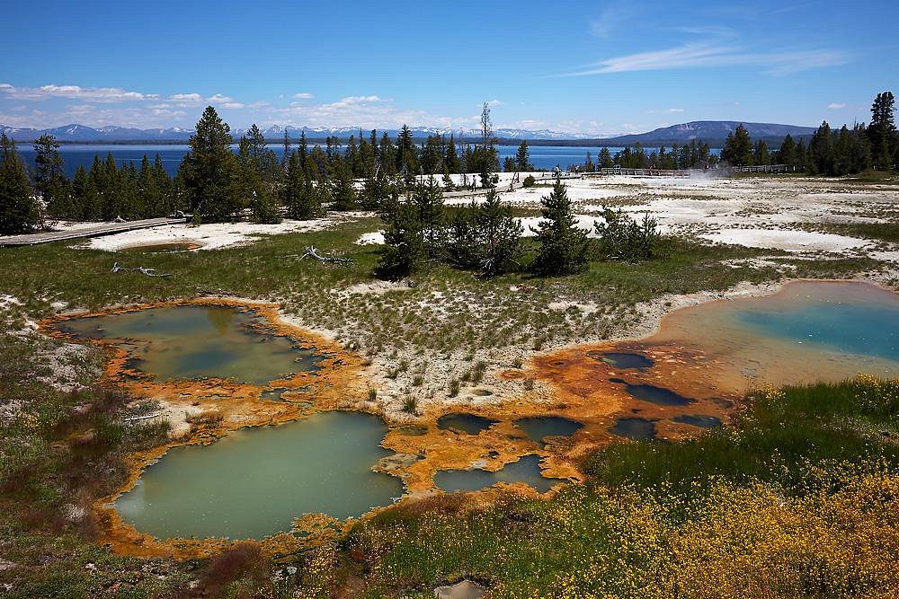 West Thumb Geyser Basin – Yellowstone’s Lakeside Wonderland ...